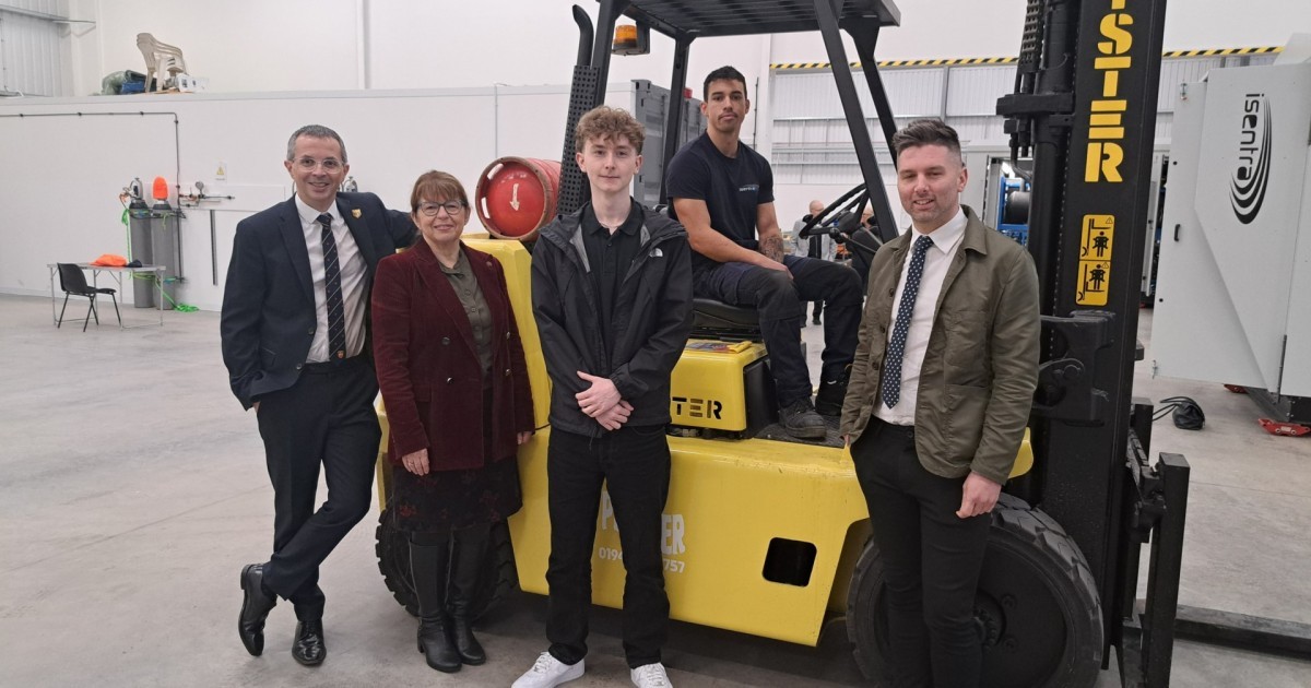 County Council to provide £300,000 to incentivise further apprenticeships
