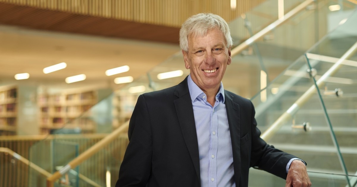 Edge Hill vice-chancellor to step down after more than three decades