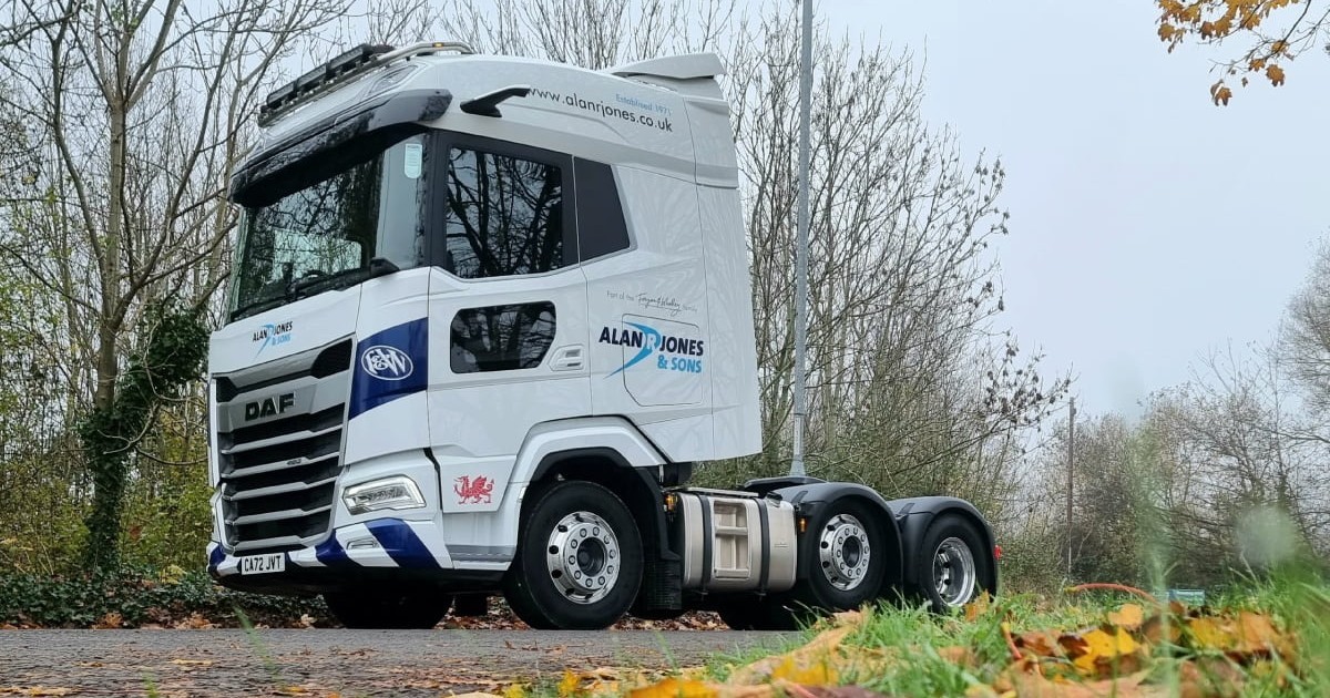 Alan R Jones & Sons adds brand new DAF UK vehicles to fleet