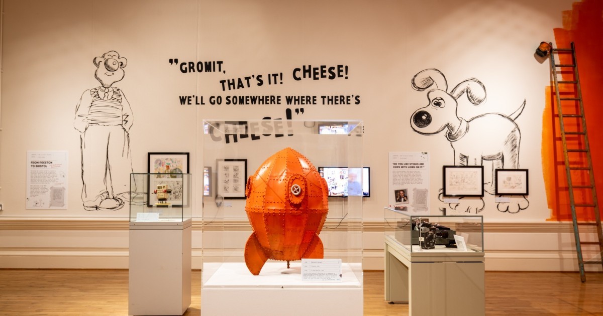 The Harris re-opens to record crowds as Wallace and Gromit draw over