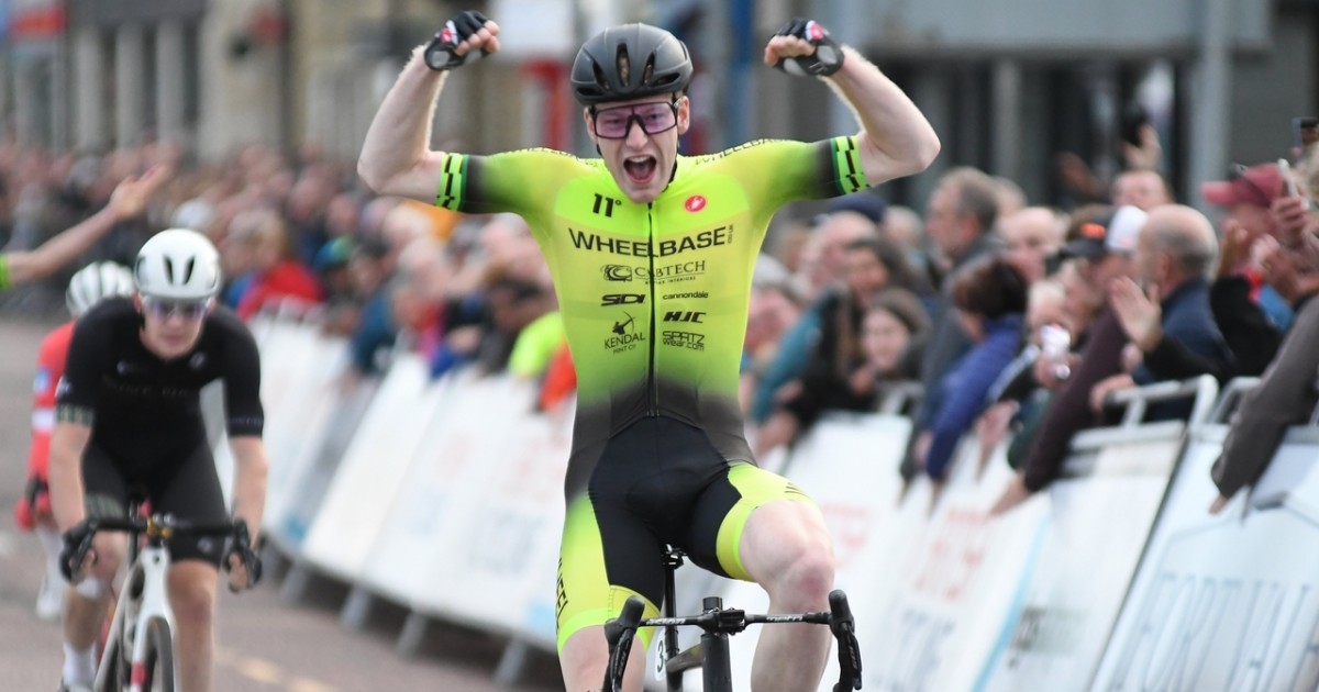 Thousands flock to Colne for major British cycling event | LBV Hub
