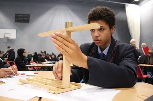 Young engineers gain a boatload of experience at Engineering Because ...