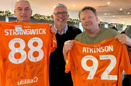 Weru UK presents long-standing employee awards | LBV Hub